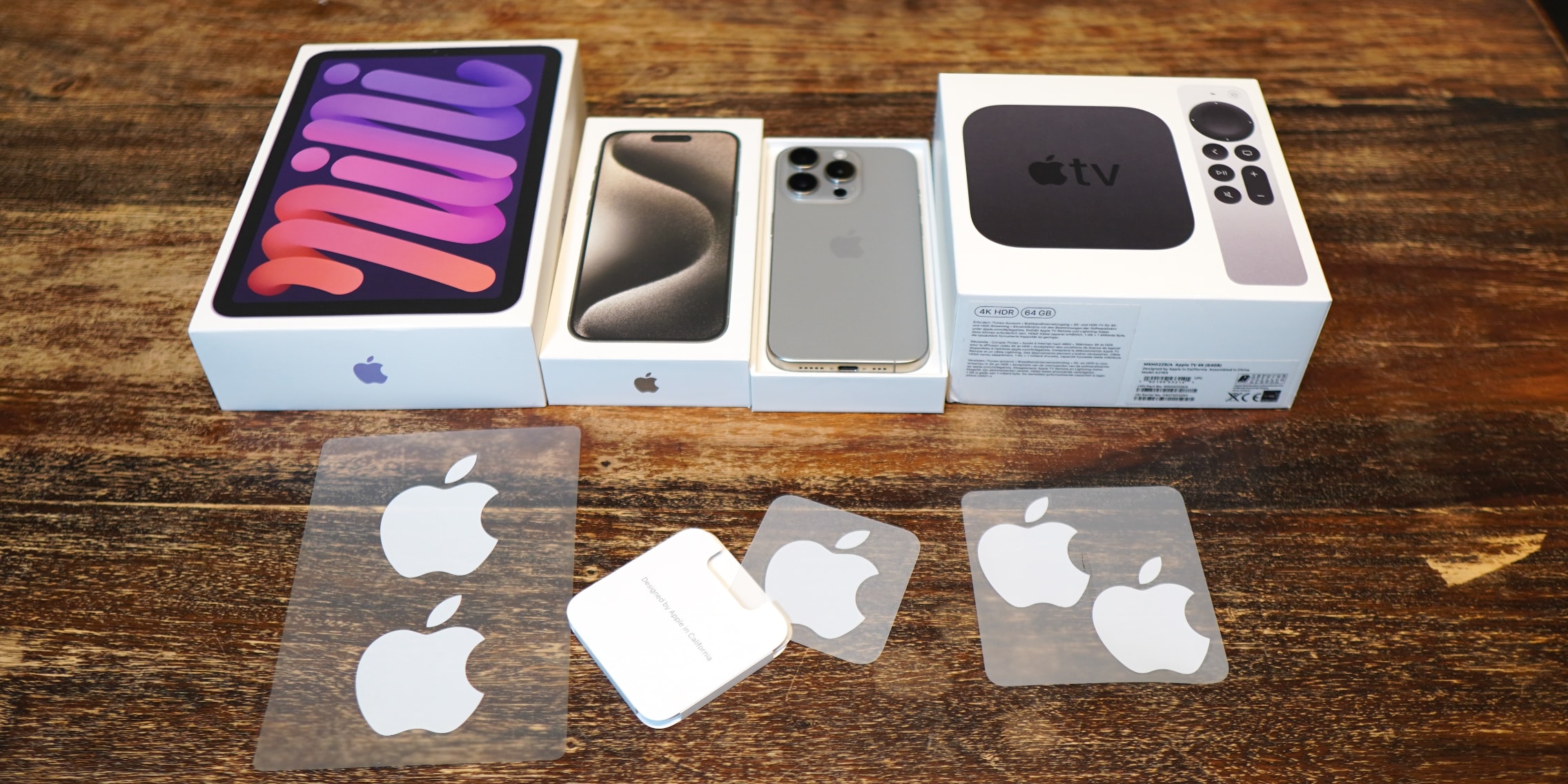 does iphone have stickers