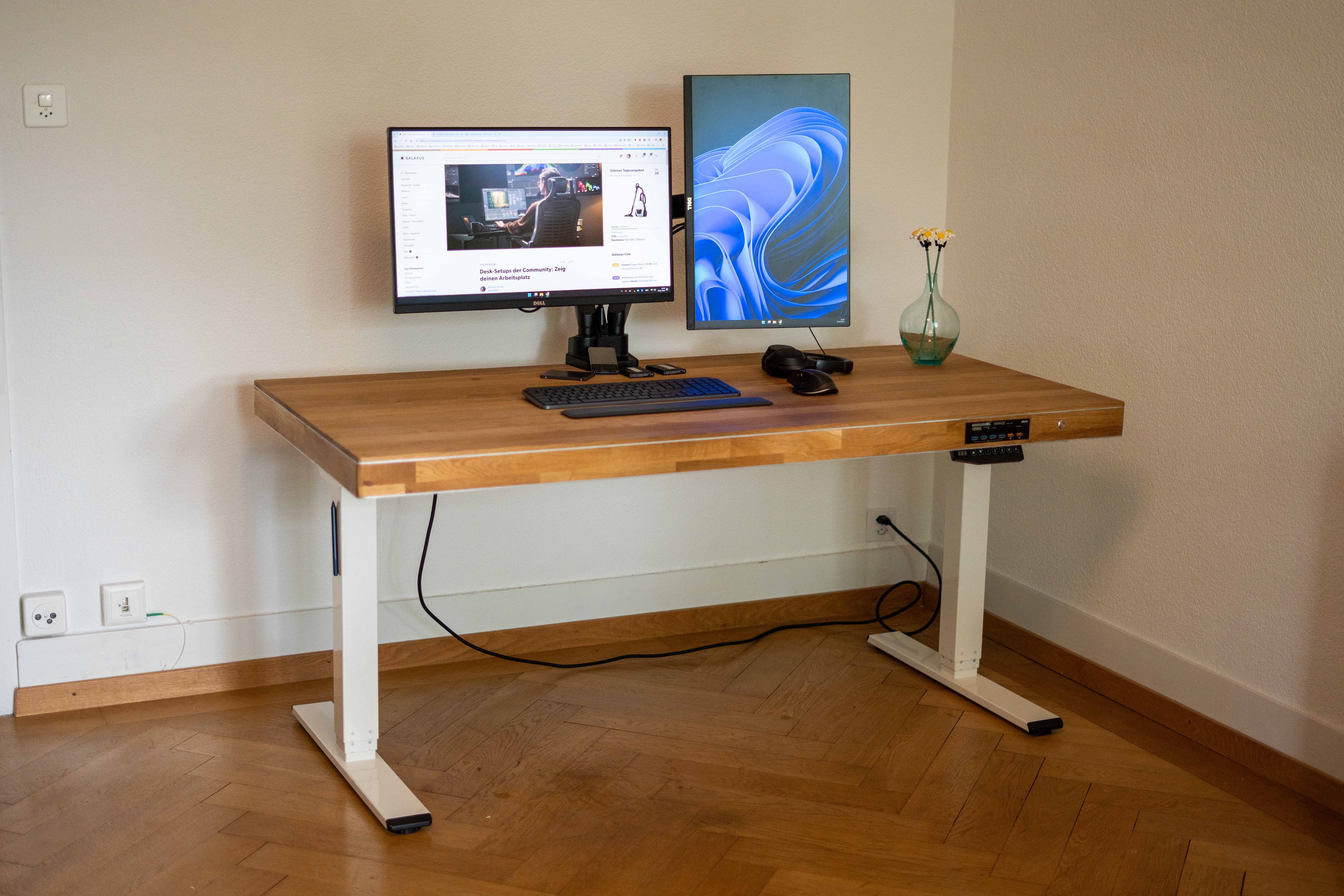 computer setup table