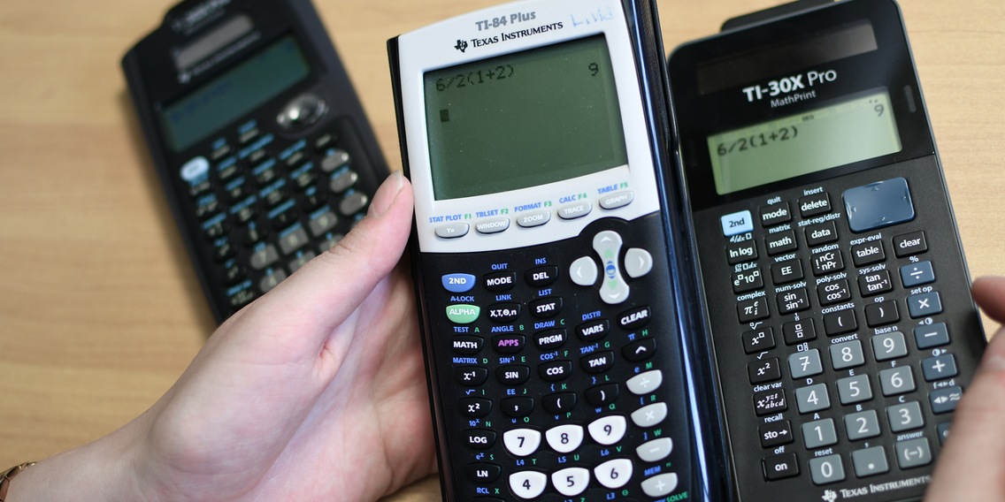 When the internet argues about maths and calculators disagree - Digitec