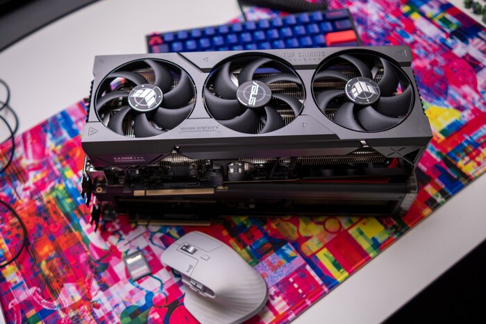 Asus TUF Gaming GeForce RTX 4080 OC Edition im Test - digitec