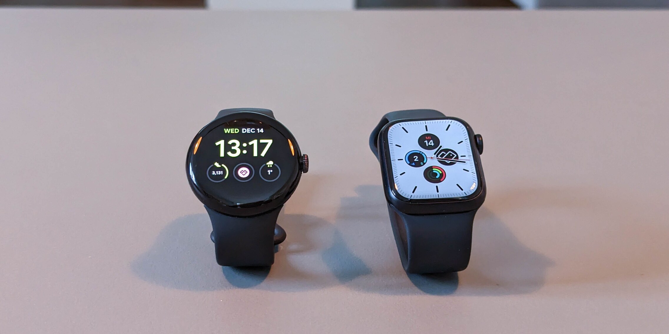Vergleichstest: Apple Watch vs Pixel Watch mit hauchdünnem Sieg - digitec