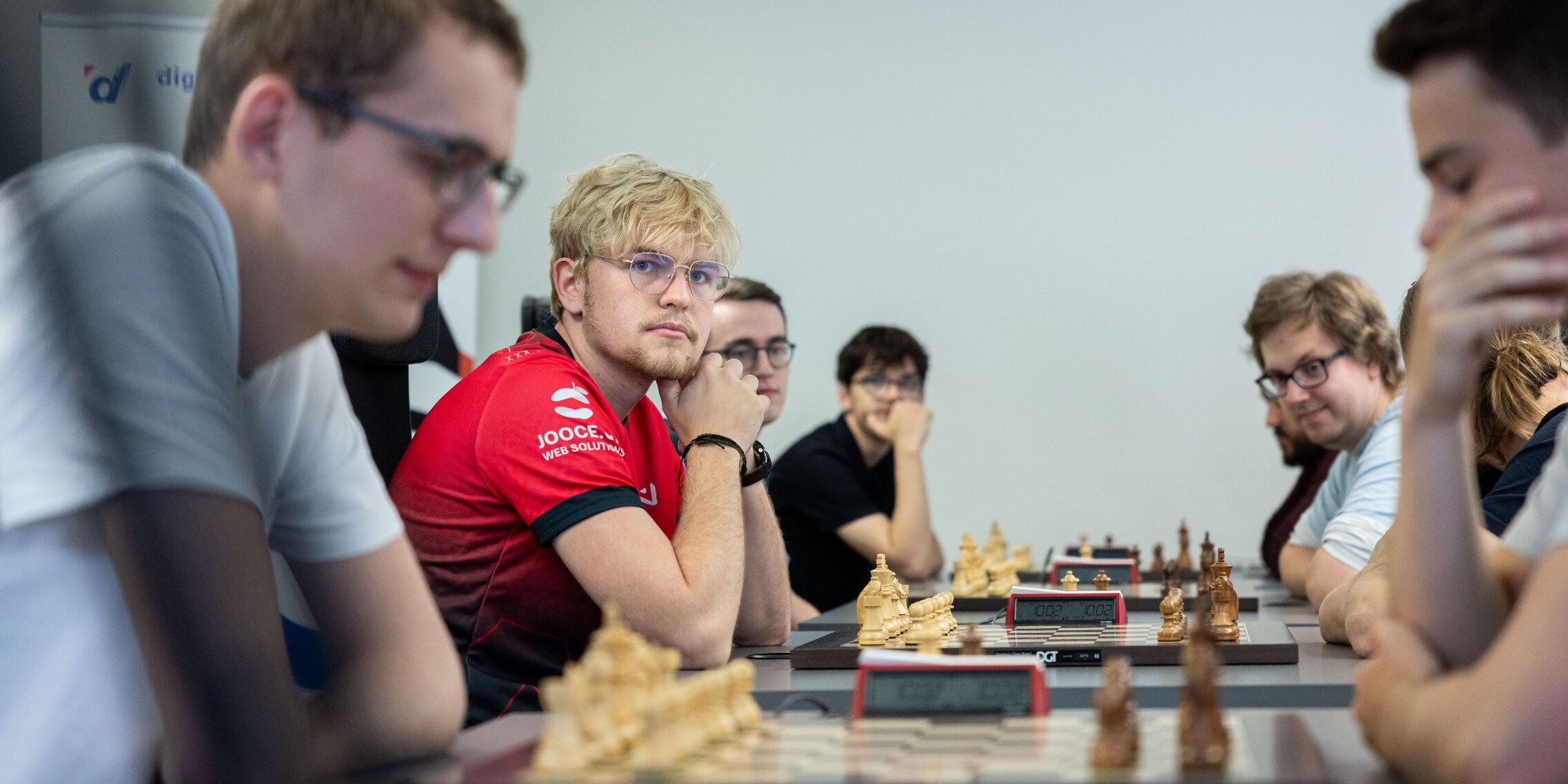 Spannende Schach-Partien am Finale des Digitec Playground Cup Vol. 10 ...