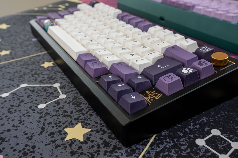 Two Zoom75 custom keyboards compete - digitec