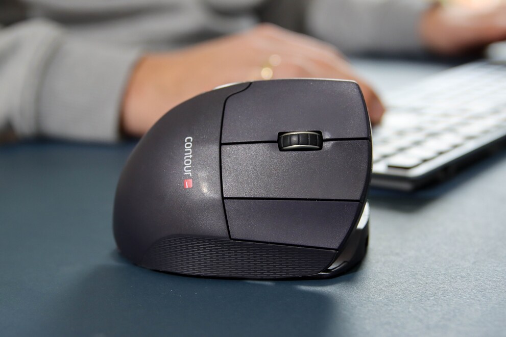 Contour Unimouse im Test: Eine flexible vertikale Maus - digitec