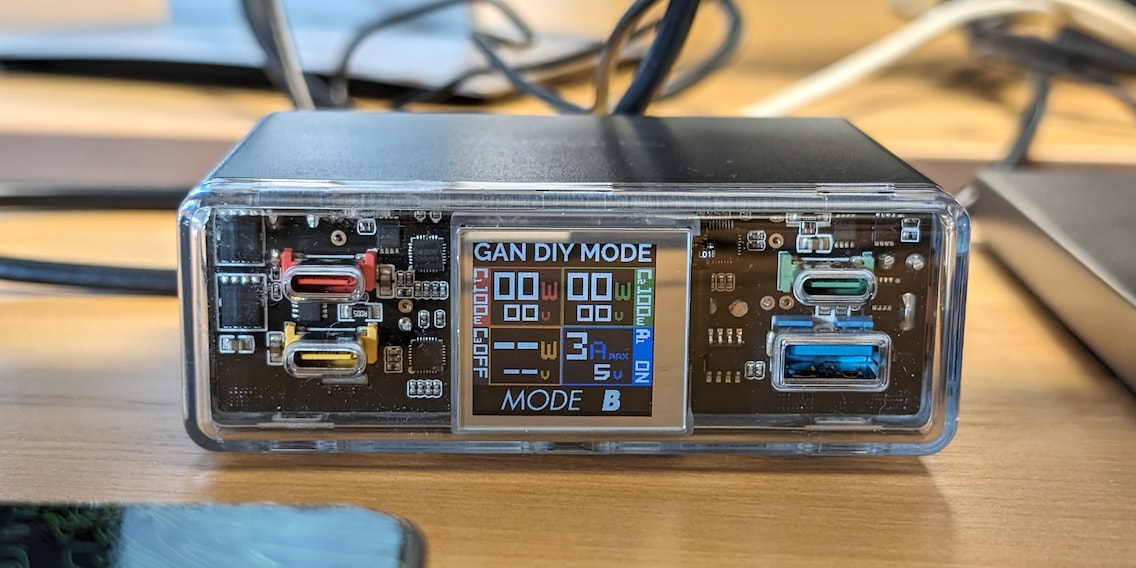 4smarts Lucid GaN DIY Mode Charger: Ladegerät mit 210 Watt im Test ...