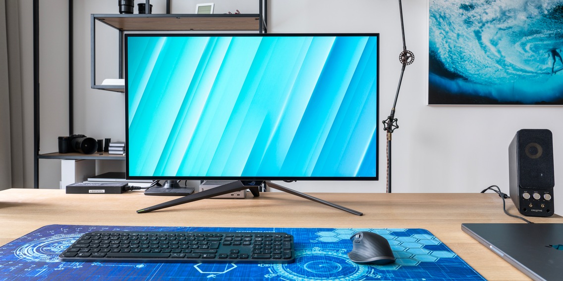 Asus ROG Swift PG32UCDP | review | best OLED for bright rooms - Digitec