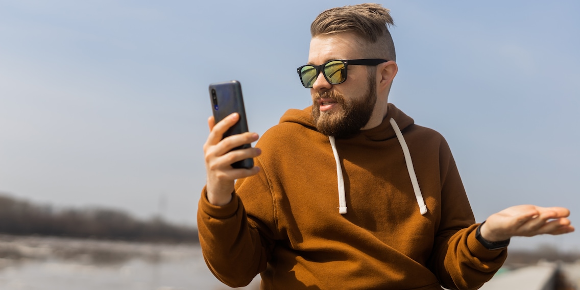 WhatsApp introduces filters and backgrounds for video calls - Digitec