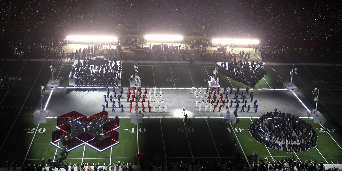 Kendrick Lamar's Super Bowl Show: Playstation Symbols & Game Over - Digitec