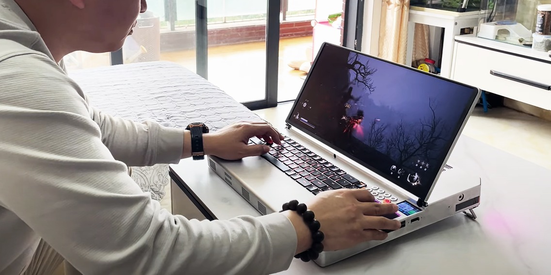 UHPILCL: Mini-ITX laptop with water cooling and desktop RTX-5090 - Digitec