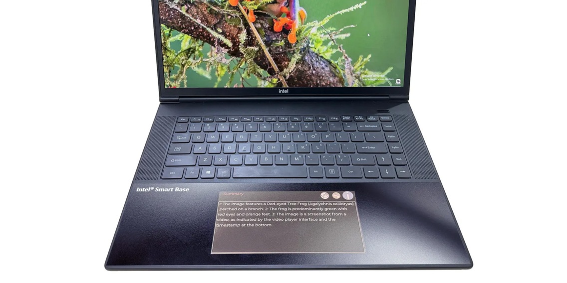 Your next notebook could have an e-ink touchpad - Digitec