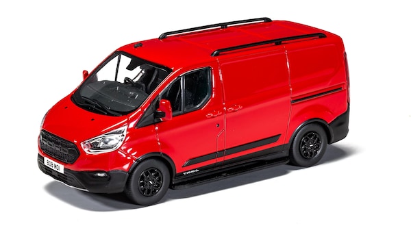 Corgi Ford Transit Custom Trail race red - kaufen bei digitec